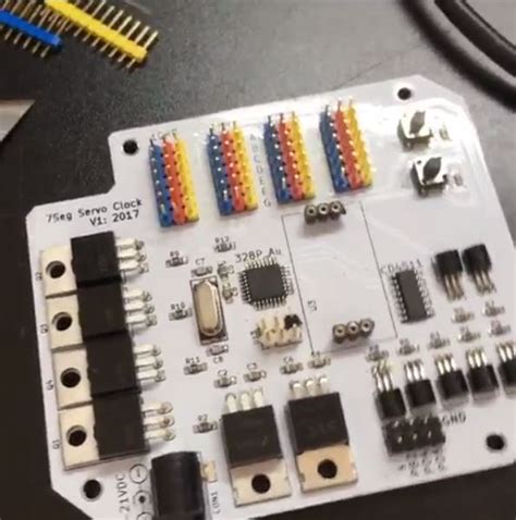 Microcontroller Multiple Servo Move When Not Powered On Electrical