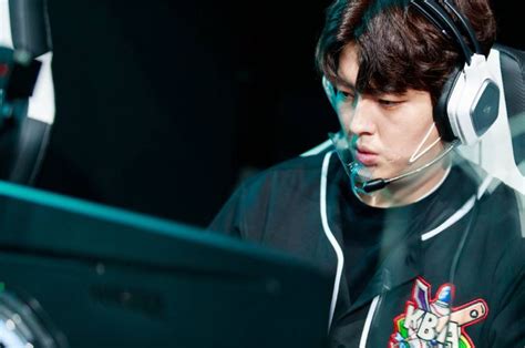 롯데 자이언츠 김원중 야구선수 연봉 94 삭감 이대리의 월급독립
