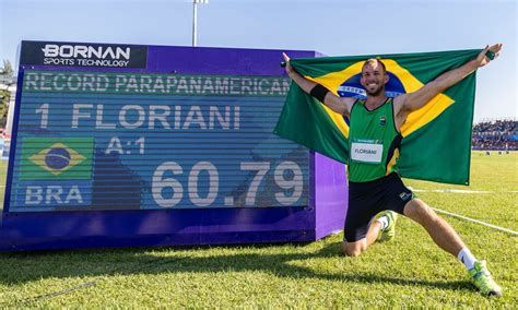 Paratleta Joinvilense Conquista Duas Medalhas De Ouro E Quebra Dois