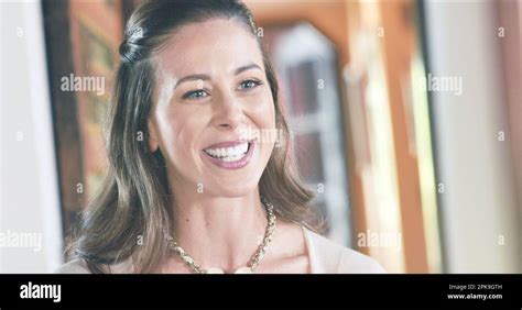 Tiro De Dinero La Historia De Pornhub Cherie Deville 2023 © Netflix Cortesía De Everett