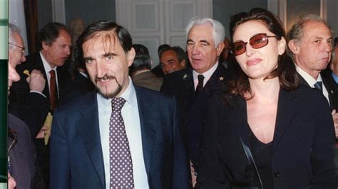 Villa Forte dei Marmi comprata e rivenduta dal compagno di Santanchè e dalla moglie di La Russa