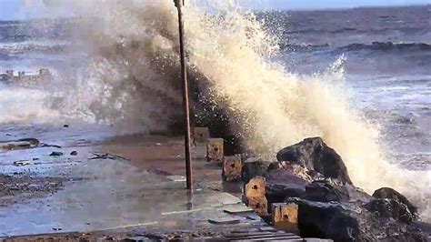 Gujarat People Being Shifted To Temporary Shelters Amid Cyclone