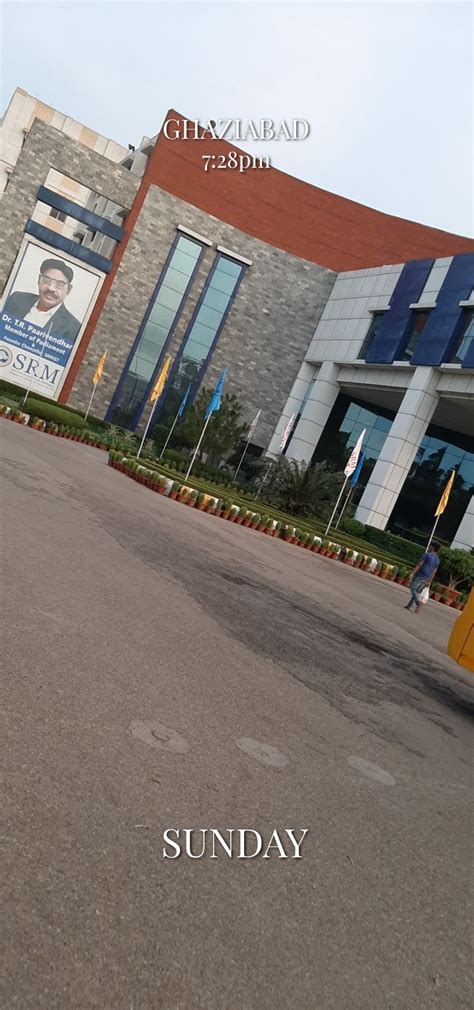 SRM Institute Of Science And Technology NCR Campus Ghaziabad Genuine Reviews On Placements