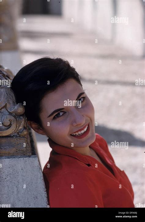 Elana Eden Hi Res Stock Photography And Images Alamy