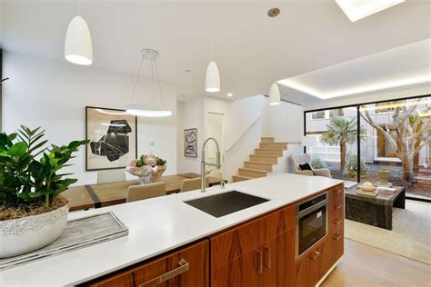 Photo 4 Of 17 In For Sale 188 Quane Street By Anthony Koutsos