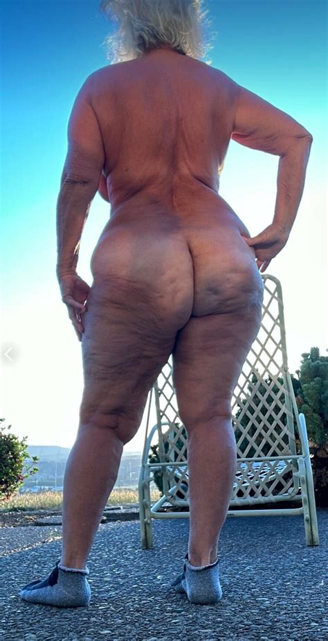 Perfect Body Pawg Gilf Granny Tanline Shesfreaky