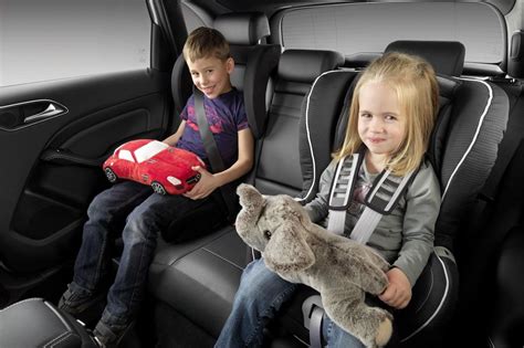 Как перевозить ребенка в автомобиле