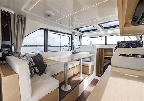 Delphia 10 Sedan Delphia Yachts