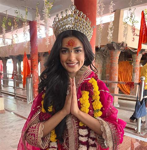 Nikita Porwals Homecoming Ujjain Welcomes Femina Miss India World
