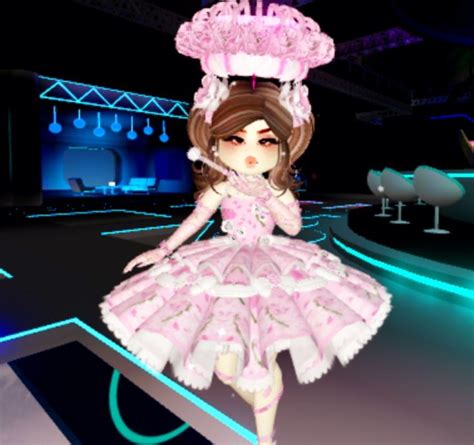 Pin By Swati Patil On Aesthetic Roblox Royale High Outfits🥰 Aesthetic