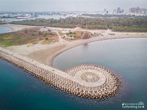 台南安平│漁光島，來南臺灣最美月牙灣吹風看海 輕旅行