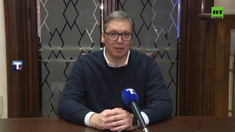 Вучић Не брините никаква револуција није у току држава је довољно снажна да одбрани