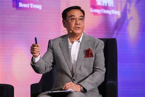 尔冬升为香港年轻演员争机会，建议新演员尝试网剧短剧