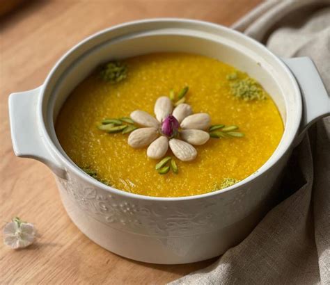 طرز تهیه شله زرد با برنج درسته یا نیم دانه با پیمانه لیوان