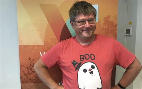 Peeter Marvet Kübermolotovide Pildumine On Väga Kõvasti Käimas