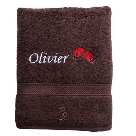Linge de toilette brodé avec un prénom et une coccinelle Le fil d Annie Créations textiles