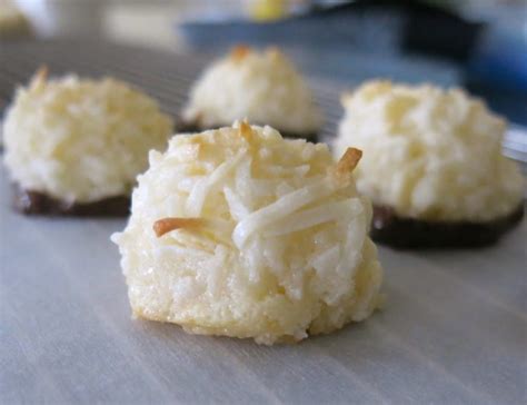 Chocolate Bottomed Coconut Macaroon Cookies 2016