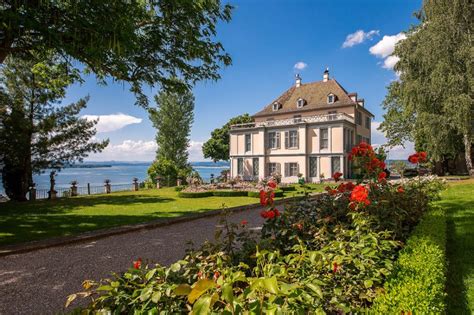 Schloss Arenenberg Direkt Am Ufer Des Bodensees