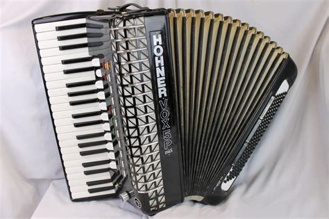 Black Hohner Atlantic Ivn Vox P Piano Accordion Lmmh