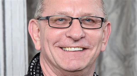 Robert Irvine Pays A Heartfelt Tribute To Chef Michael Chiarello