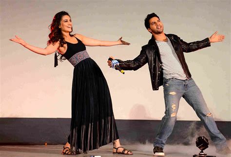 Dilwale Dilwale 2015 Fan Photos Dilwale Photos Images Pictures