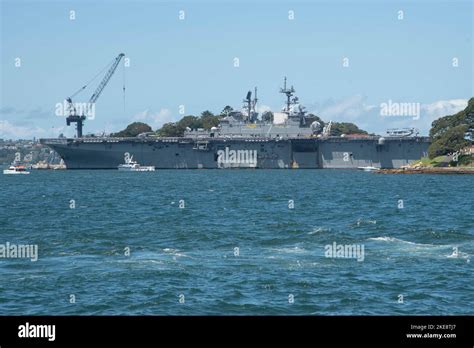 221105 N Xn177 1068 Sydney Nov 5 2022 Amphibious Assault Carrier