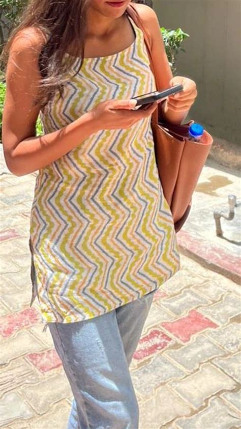Pin By Riya Tarafdar On Quick Saves Casual College Outfits Easy
