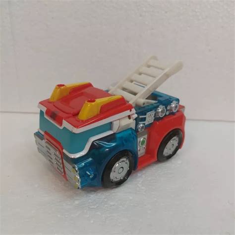 PLAYSKOOL HEROES TRANSFORMERS Rescue Bots Flip Racers Heatwave The Fire