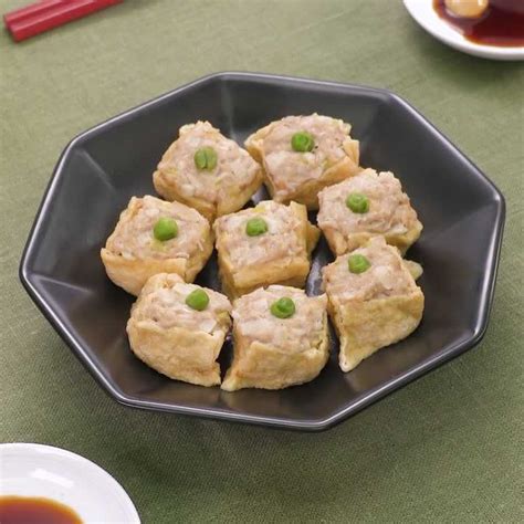 糖質オフ！1人分56g♪ 油揚げで鶏シュウマイのレシピ動画・作り方 デリッシュキッチン