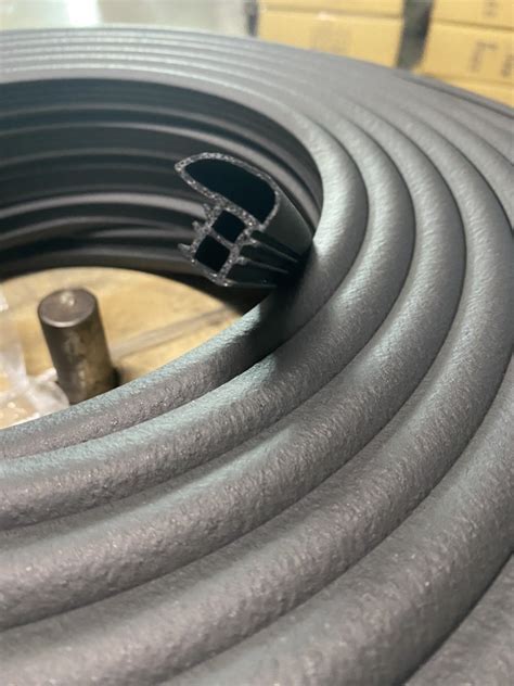 防火膠條pm 827 建築防火 FIRE RETARDANT TRIM pinmou品茂 頂級密封膠條製造商