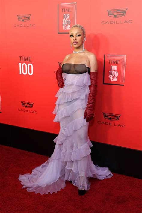 Doja Cat Goes Sheer In Valentino Couture Dress At Time 100 Gala
