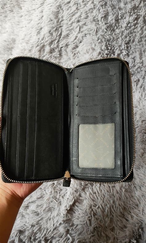 Satchi 2 Ykk Zip Womens Fashion Bags And Wallets Wallets And Card Holders On Carousell