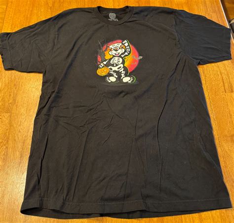 Buc Ees Black Halloween Skeleton Beaver Spooky Stuff Gem