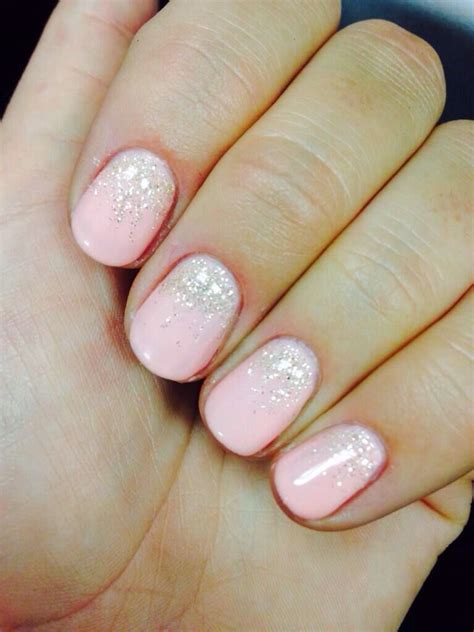Reverse Ombre Glitter Nails