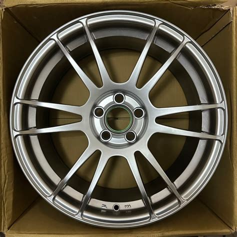 17吋 鋁圈 Rsm S01 5x100 75j Et35 65 57 S 銀 6爪分岔 蝦皮購物