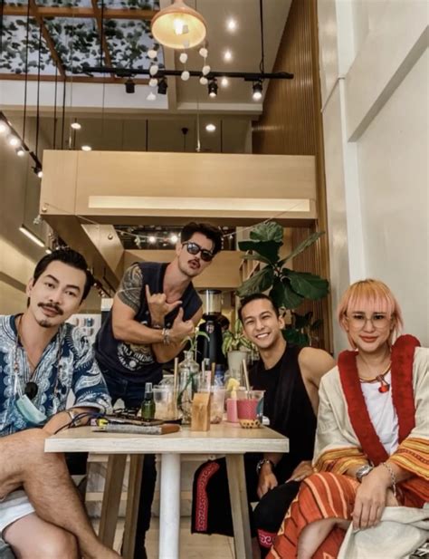 เคลียร์ชัด “อ้น สราวุธ” เผยสถานะ “หลิว มนัสวี” หลังชาวเน็ตลุ้นให้เป็นแฟนกัน