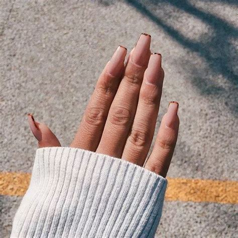 صور مناكير نود مطفية لأظافر جميلة وجذّابة جمالك