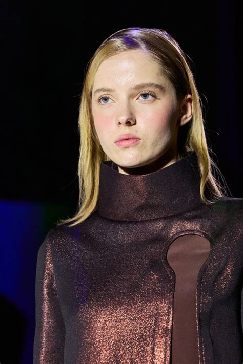 皮尔卡丹 Pierre Cardin 2024 25秋冬高级成衣秀 细节 Paris Fall 2024 天天时装 口袋里的时尚指南