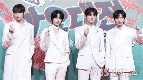 [e포토] 투모로우바이투게더 순백의 시크 왕자들