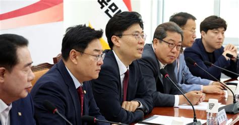 與 총선 백서 전대 변수로 급부상어대한 영향 미칠까