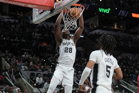 Victor Wembanyama Scores 30 Swats 10 As Spurs Blast Blazers Reuters
