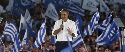 Tsunami Di Destra Anche In Grecia Il Partito Di Mitsotakis Doppia La