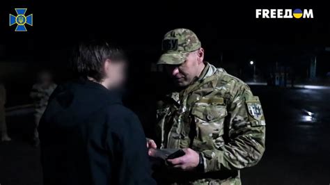 Обмен пленными сотрудник СБУ Бурый получил свои шевроны которые сдал на Азовстали YouTube