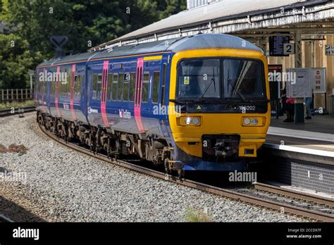 First Great Western Train 166202 At Bath Spa Railway Station Stock