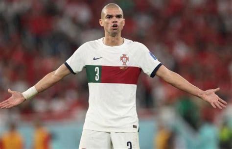 بعد إهدار تاريخي لاعب المغرب يفجر السخرية من بيبي فيديو