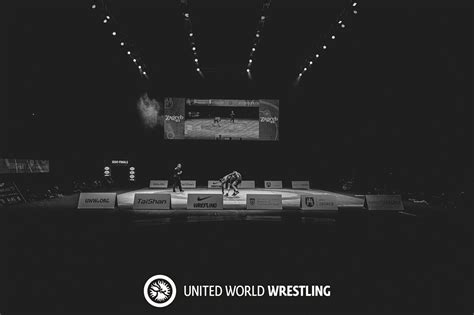 На чемпионате мира Д 23 по вольной борьбе произошла драка между