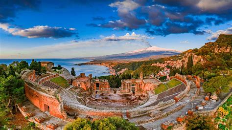 タオルミーナの古代劇場 イタリア シチリア島 Bing™壁紙ギャラリー