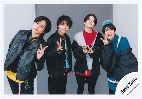 駿河屋 Sexy Zone 集合 4人 横型・膝上 シングル「人生遊戯」mv＆ジャケ写オフショット 公式生写真（男性生写真）