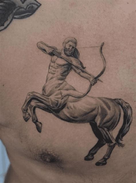 تاتو نماد ماه آذر 69 طرح خالکوبی و تتو کمان مردانه و زنانه آذر ماهی