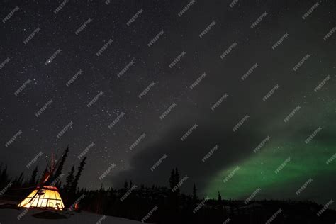 Premium Photo Northern Lights In Yukon Canada